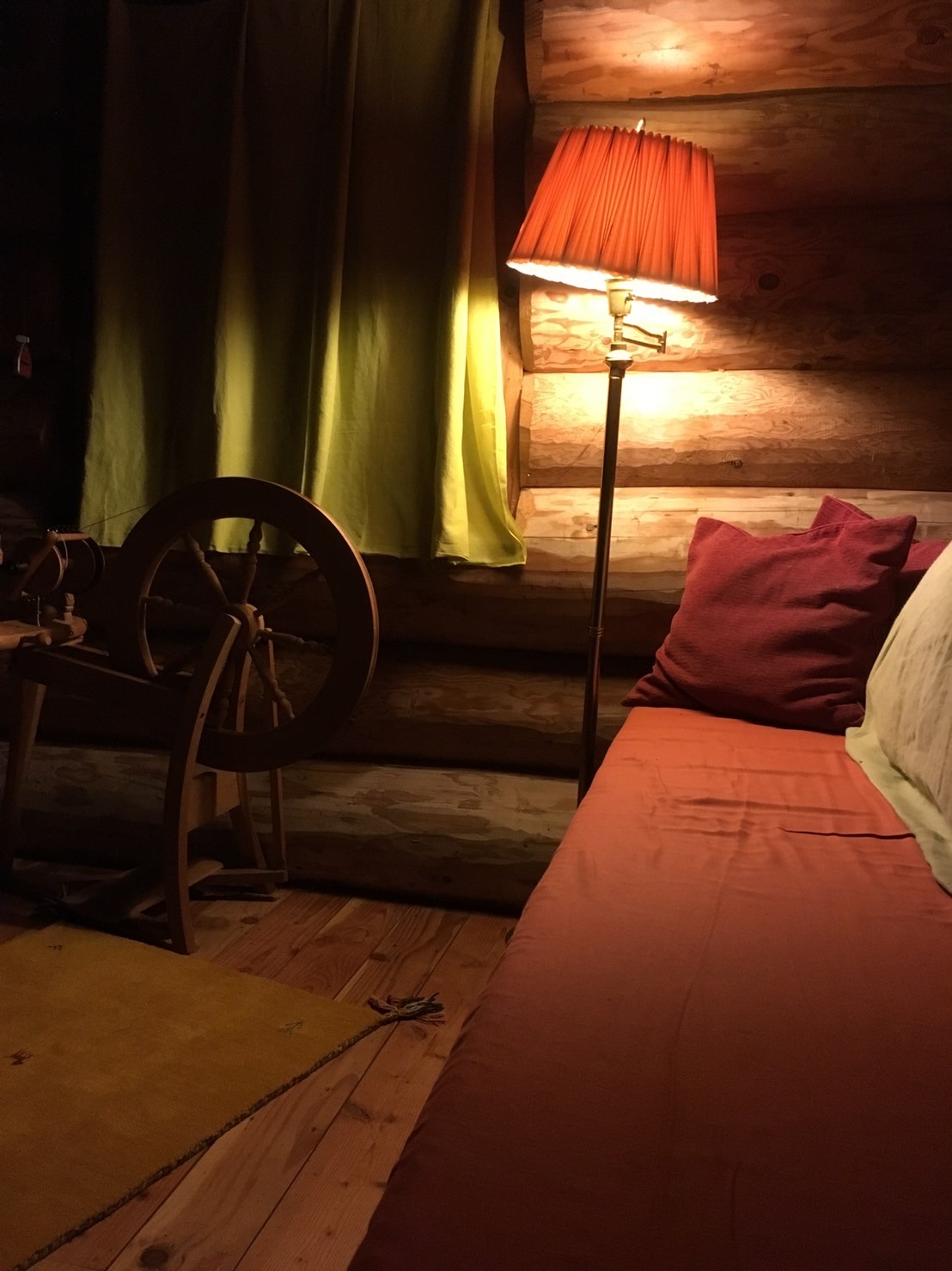 nuchi ｜ 洞爺湖を望む森小屋 | 宿泊、シェアハウス、リトリート、カフェ経営｜北海道移住は洞爺湖から